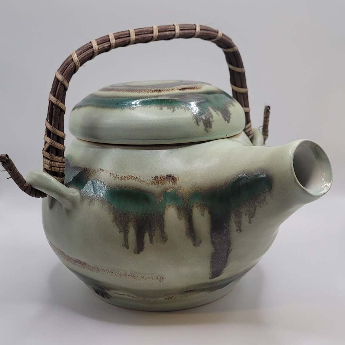 Ceramic Artist | Elizabeth Rae Pottery